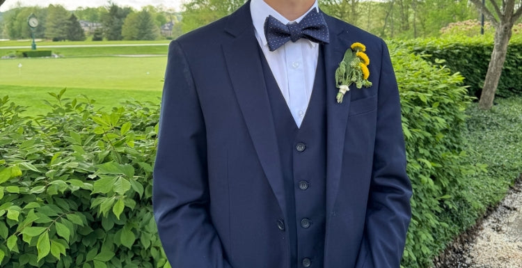 Modern Ways to Wear a Men’s Blue Vest – ties2you